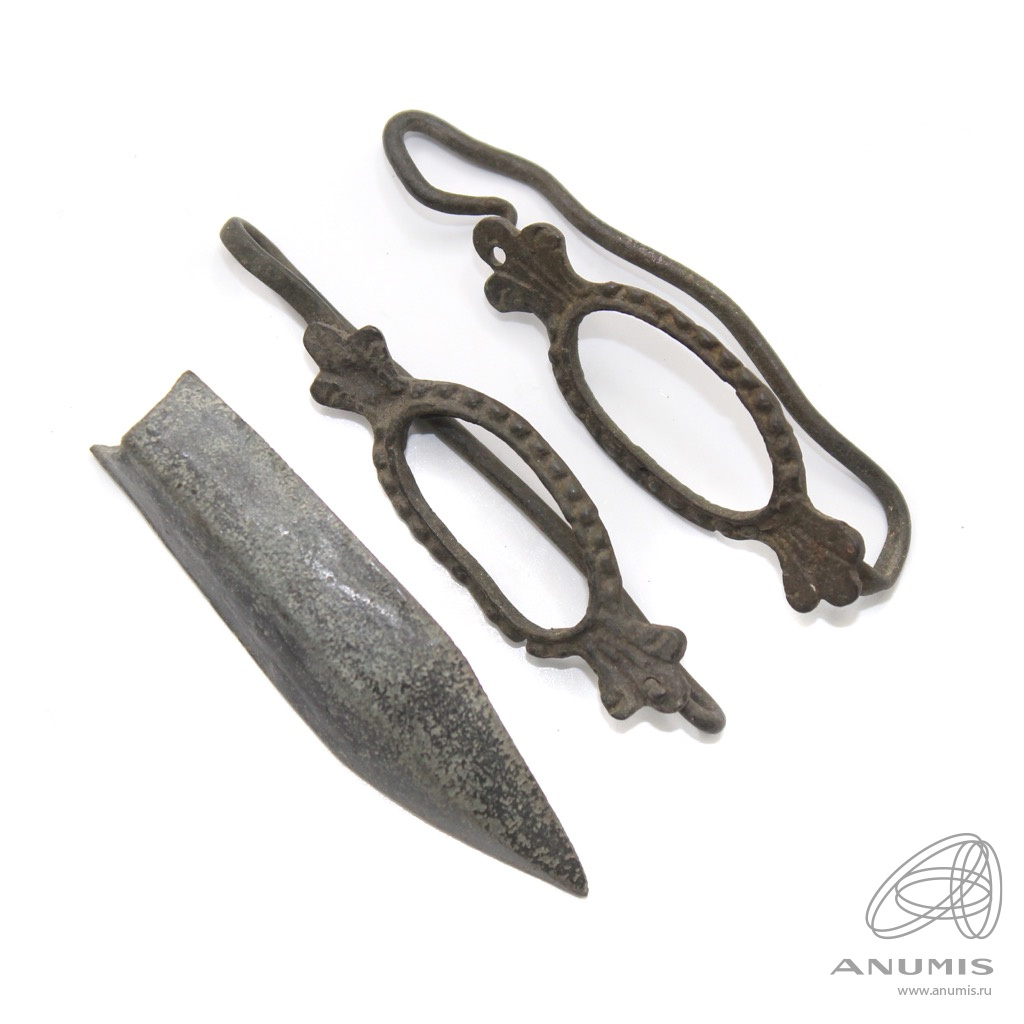 Наконечник стрелы, 4 см + серьги, 2 шт по 4,2 см, бронза. Лот №6279 ...